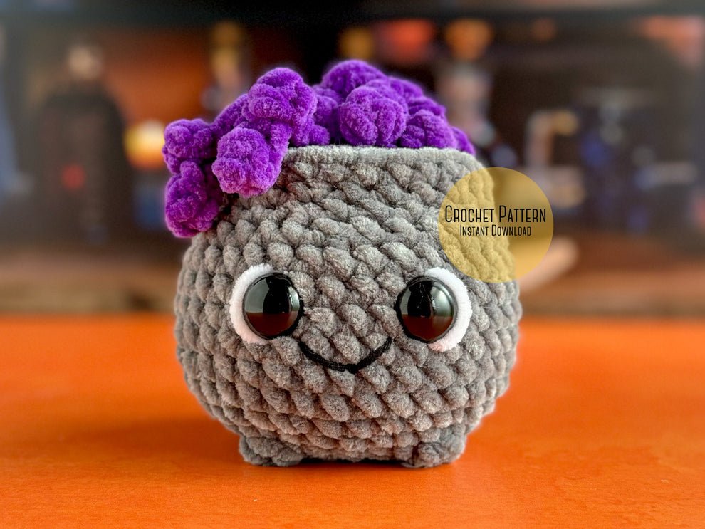 Mini Cauldron Crochet Pattern – Little Baby Rory Crafts